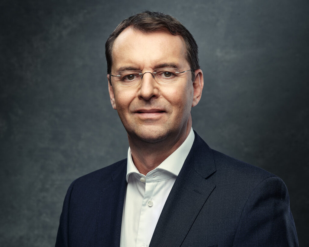 Who we are - CC Real